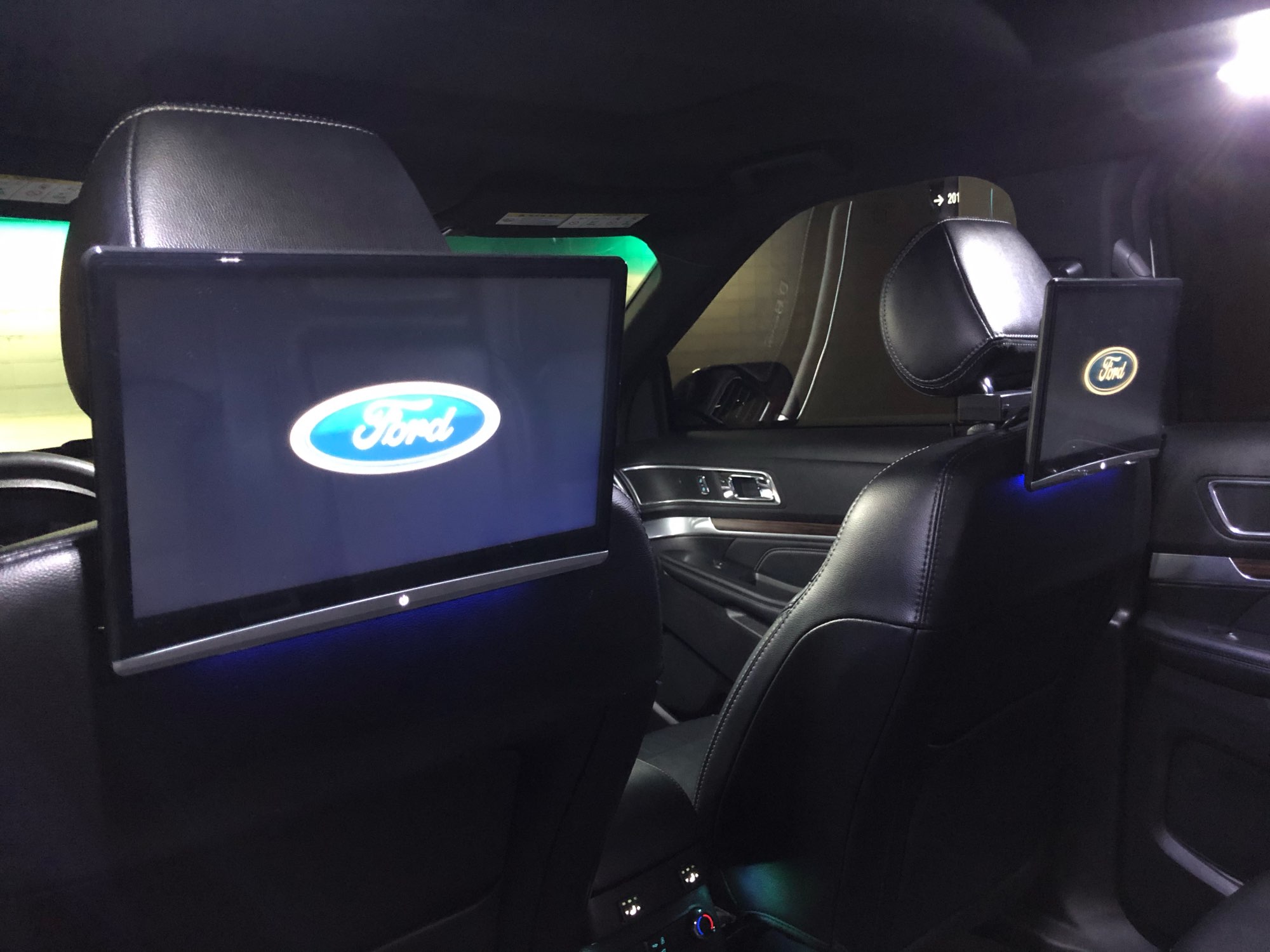 12.5" Android Rear Seat Entertainment - 远安视讯科技有限公司